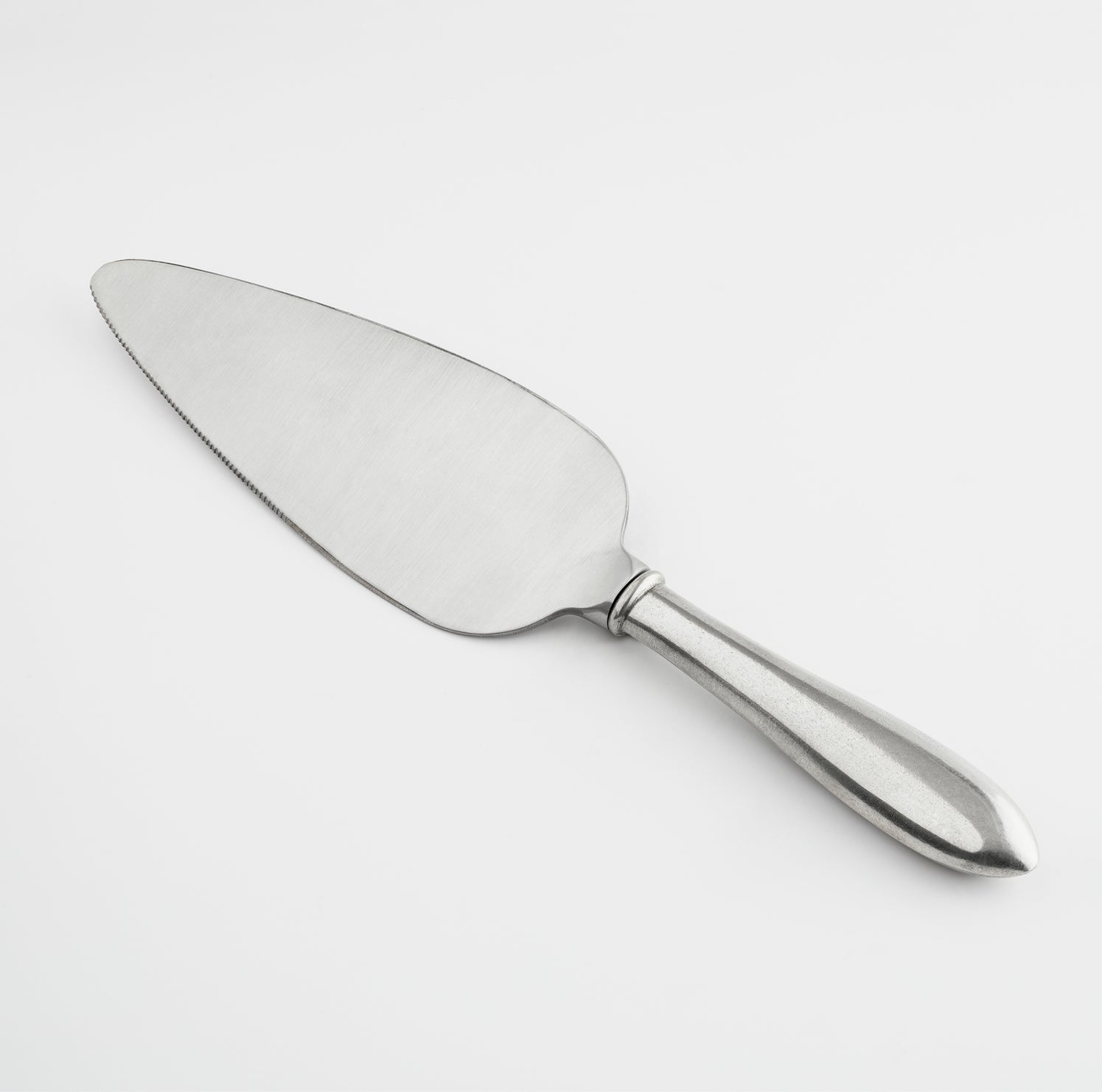 Heritage Cake Server | Handcrafted Simplicity for Modern Weddings ...
